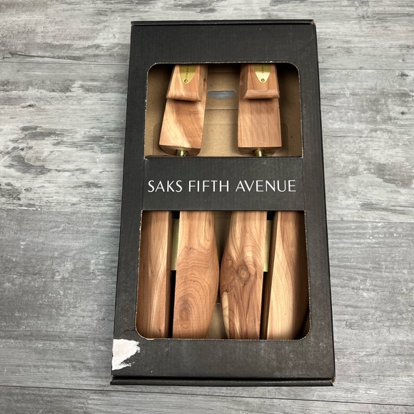 Saks Fifth Avenue | Shoes | Saks Fifth Avenue Nwt Cedar Shoe Trees Xxl ...